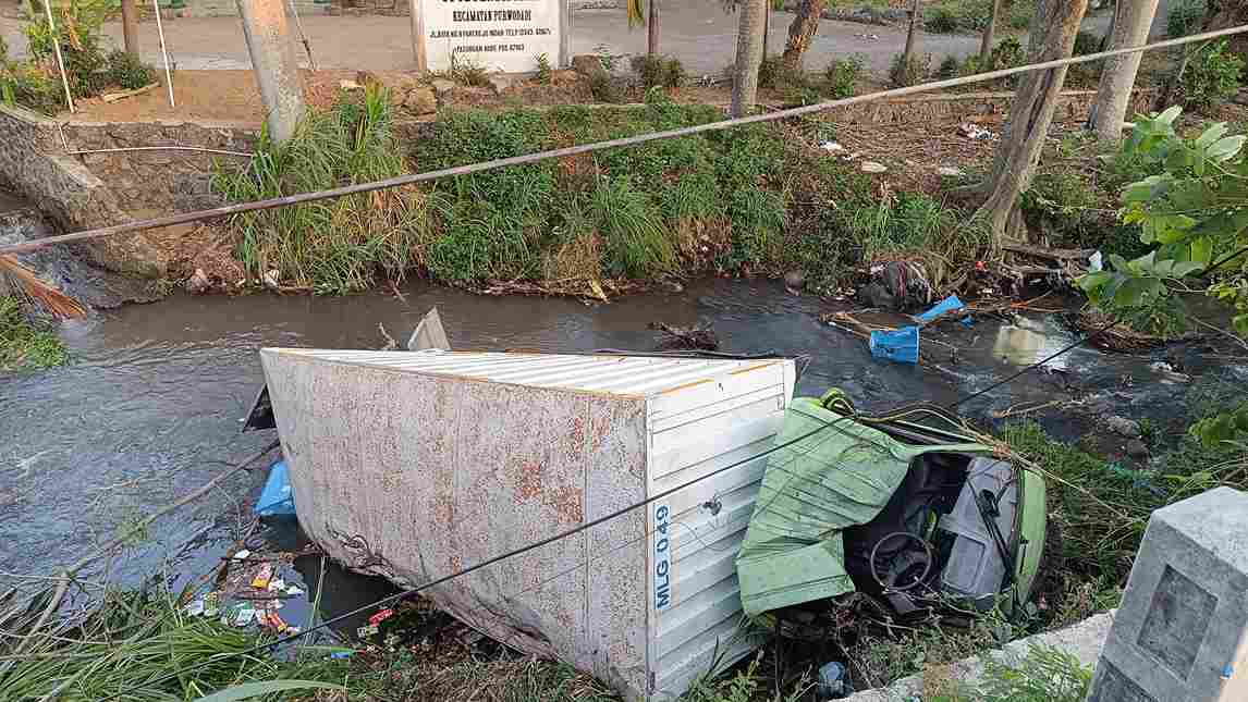 Tronton Sasak Truk Box Indomaret Purwodadi hingga 10 Perusahaan di ...