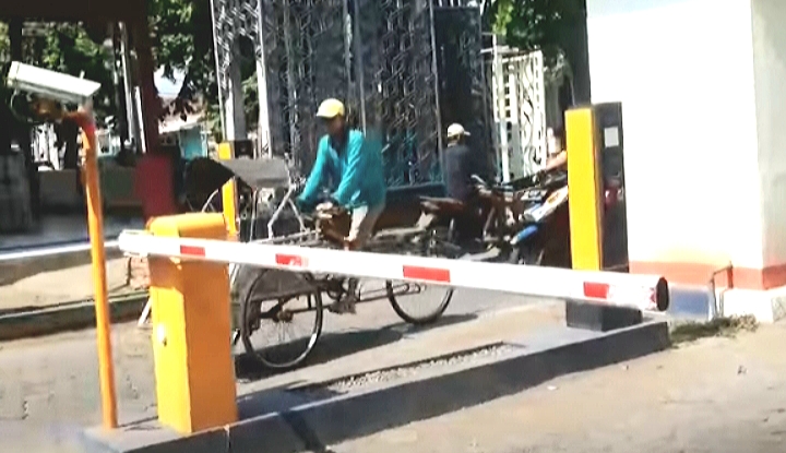 Portal Parkir Pasar Kebonagung Dicabut, Pemkot Bakal Siapkan Skema ...