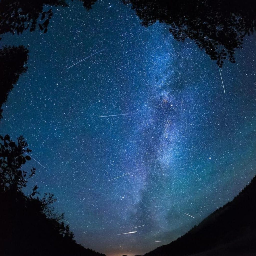 Puncak Hujan Meteor, Jika Jatuh Ke Bumi akan Timbulkan Kerusakan ...