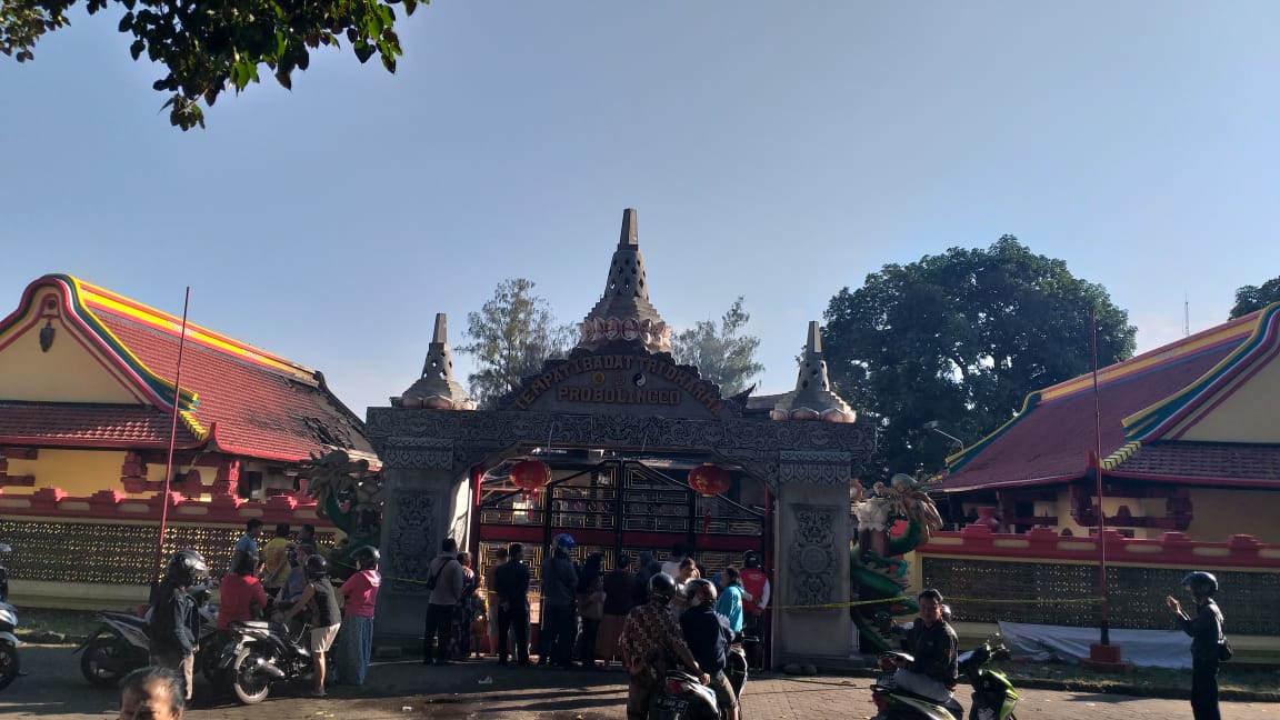 Lelehan Lilin Diduga Pemicu Kebakaran Kelenteng di Kota Probolinggo - WartaBromo
