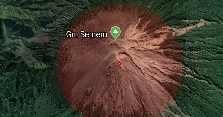 Satu-satunya di Jatim, Titik Api Muncul di Gunung Semeru - WartaBromo Satu-satunya di Jatim, Titik Api Muncul di Gunung Semeru - WartaBromo